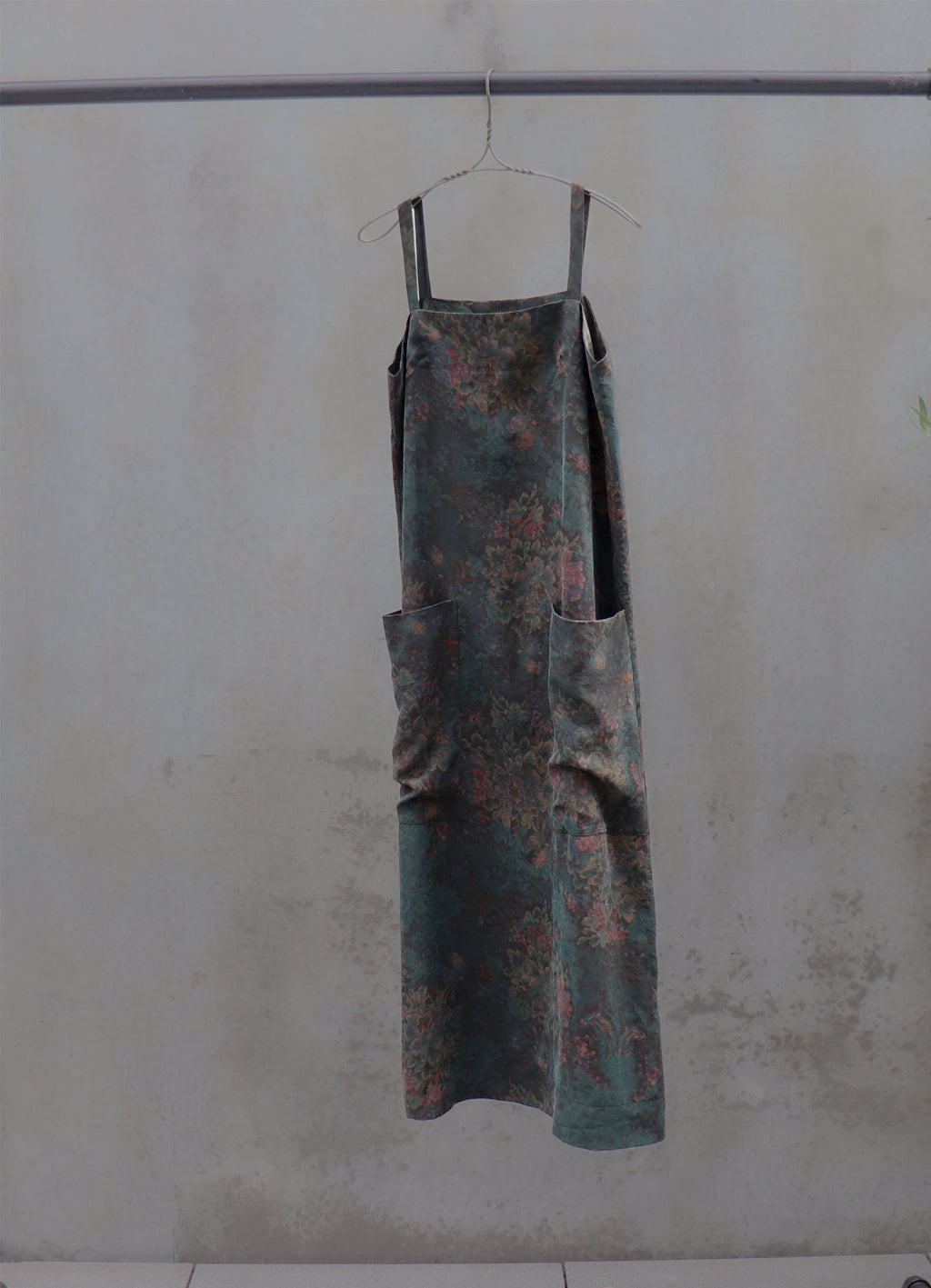 NICOLA SCREEN apron dress maxi mud silk | paradise – Nicola Screen